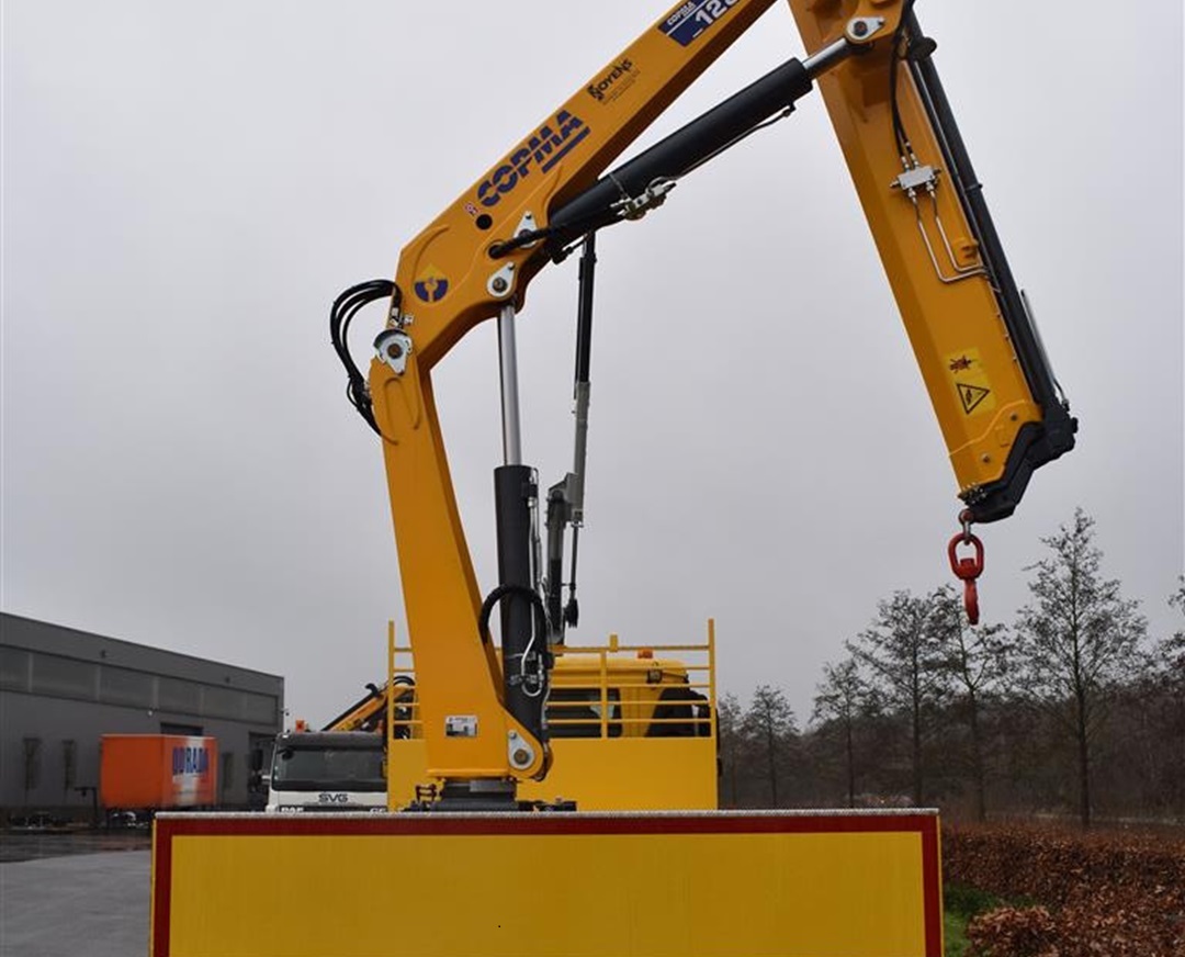 Camión Grúa con Brazo Articulado Sistema Ampliroll